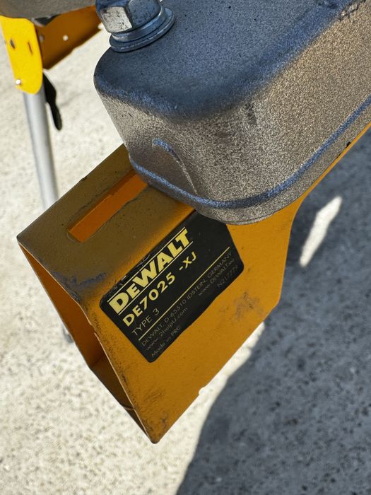 DeWalt DWS778-QS fierastrau circular combinat + masa DE7025 Dulcesti ...