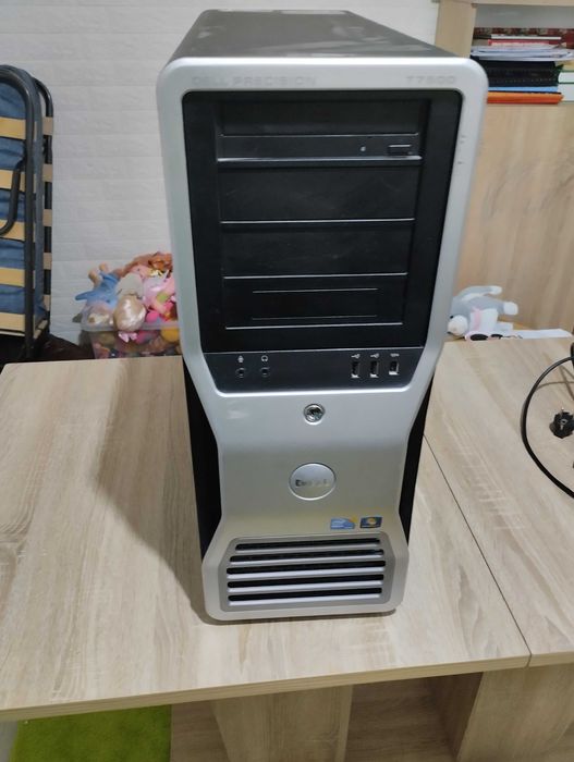 Dell Precision T7500 гр. София Надежда 3 • OLX.bg