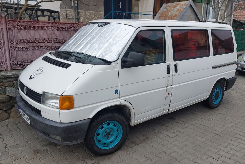 VW T4 Transporter 9 locuri 2.4 diesel model scurt acte valabile Sibiu ...