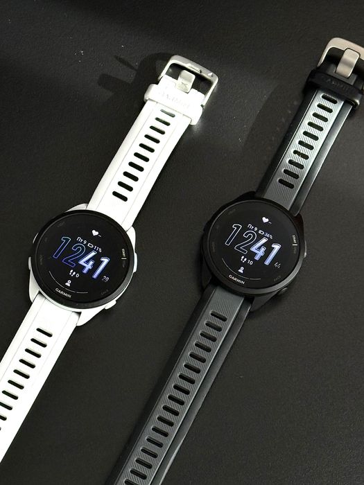 Ceasuri sport Garmin Forerunner 165, negru și alb Bucuresti Sectorul 1 ...