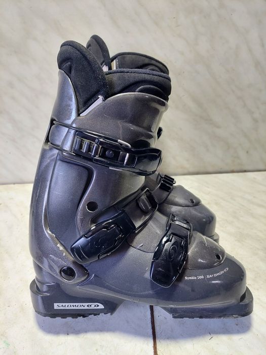 Clapari ski schi Salomon mondo 24 corespunde mărimii 37 Panciu • OLX.ro