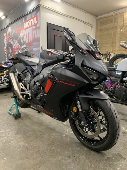 Honda CBR 1000RR Fireblade Sc77 Bucuresti Sectorul 4 • OLX.ro