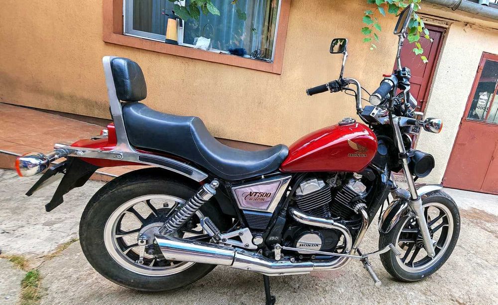 HONDA VT500C Rosu Custom Cluj-Napoca • OLX.ro