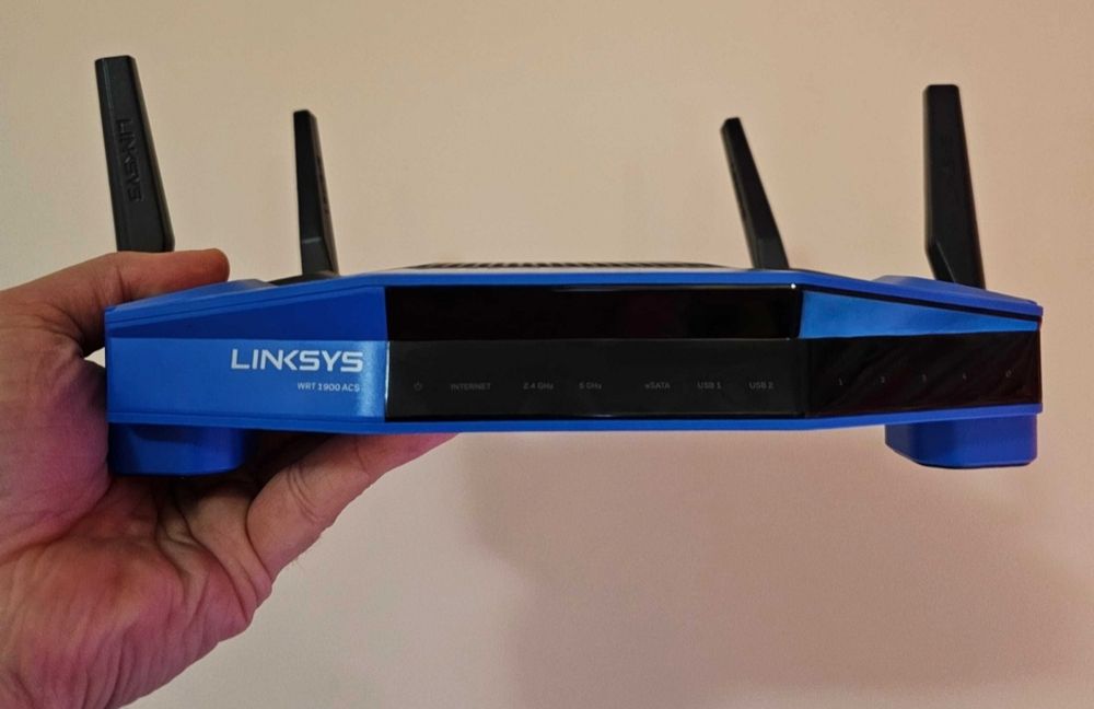 Linksys WRT1900ACS V2 рутер гр. София Хиподрума • OLX.bg