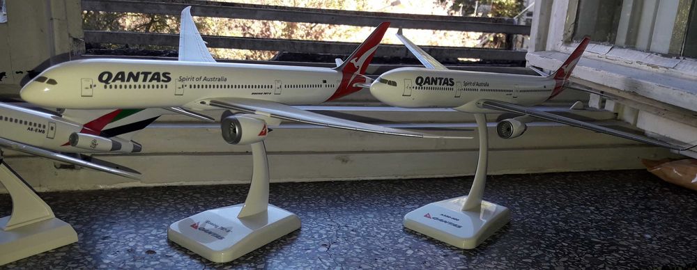Avion / Aeronava civila aeromodel Airbus 330 si Boeing 787 scara 1/200 ...