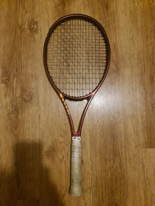 Wilson Pro Staff RF97 v14 315g и v11 315g гр. Казанлък • OLX.bg