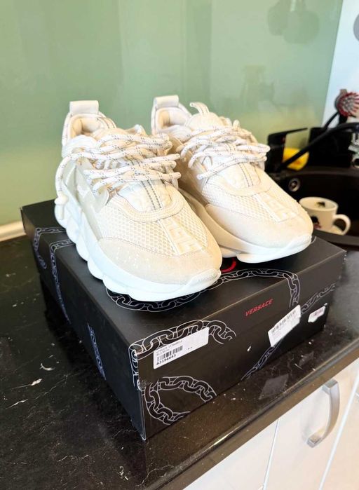 Versace Chain Reaction White, Toate Marimile ! Dragosloveni • OLX.ro