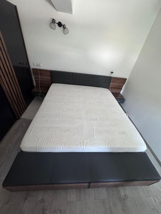 Vând mobilă pentru dormitor Mobexpert ; dulap, pat, noptiere, comodă ...