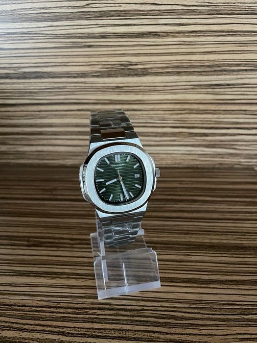 Patek Philippe nautilus 40 mm гр. София Зона Б-5-3 • OLX.bg