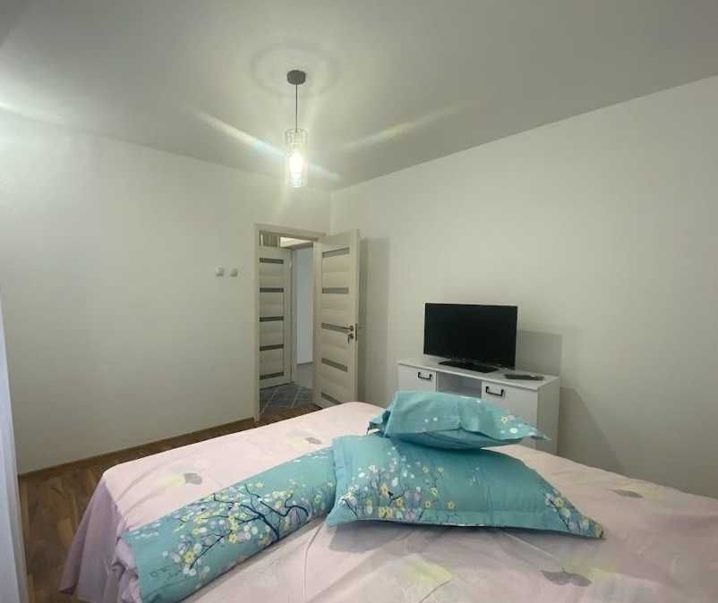 Zona Tractorul chirie Apartament 2 camere Coresi Shopping Brasov • OLX.ro