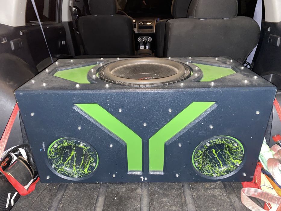 Sistem audio complet auto, subwoofer+statie+condensator și cabluri ...
