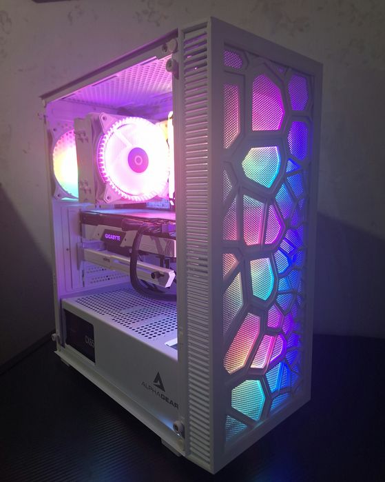 Pc gaming prebuild full white (alb) Timisoara • OLX.ro