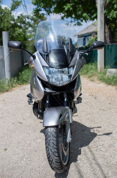 Honda Deauville 700 Darabani • OLX.ro