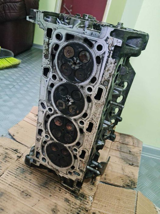 Цилиндрова глава за Рено Мастер Iii 2014г борд платформа 2 3dci 150hp гр Стара Загора Била