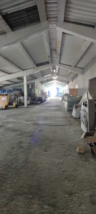 INCHIRIEZ HALA/DEPOZIT - Curte asfaltata si birouri 1800 mp Floresti ...