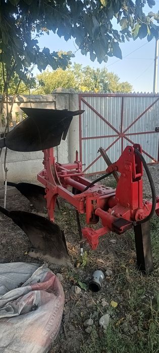 Plug reversibil. Unirea • OLX.ro