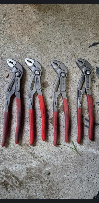 Cleste profesional pentru tevi, patent, ciocan Dumbravita • OLX.ro