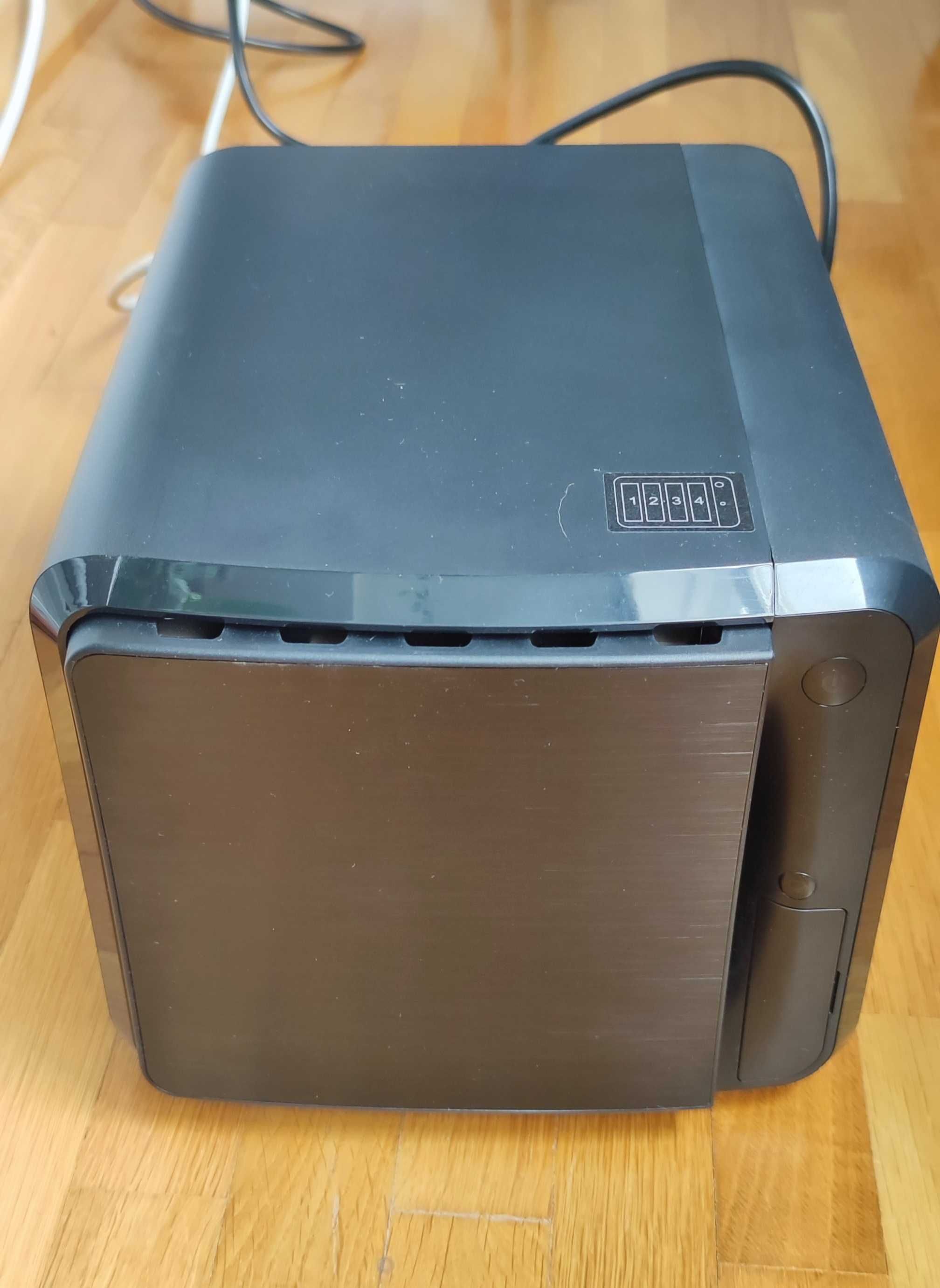 Network Attached Storage ZyXEL NAS542 - stocare retea/ personal cloud ... Network Attached Storage ZyXEL NAS542 - stocare retea/ personal cloud ...