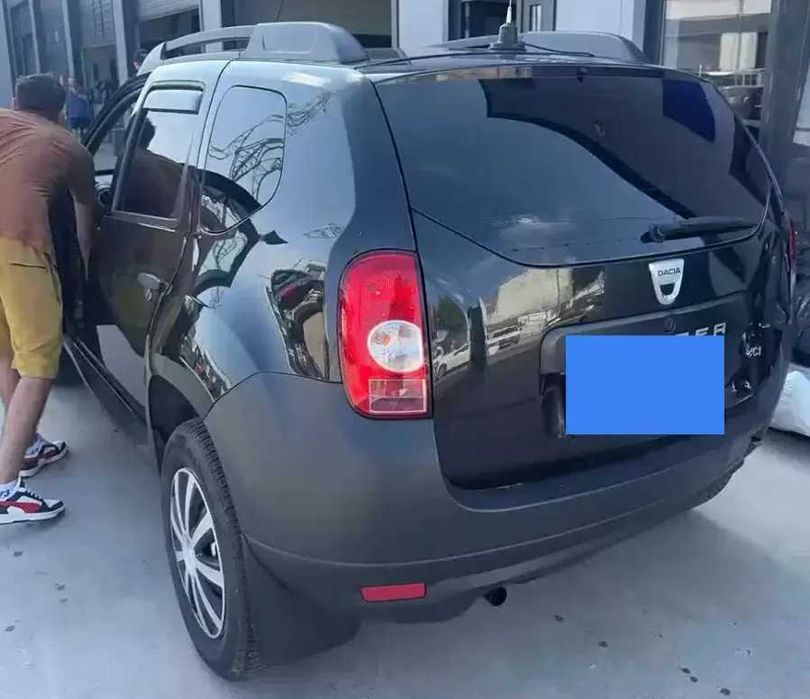 Dacia duster 1.5d 2010 avariat Puranii de Sus • OLX.ro