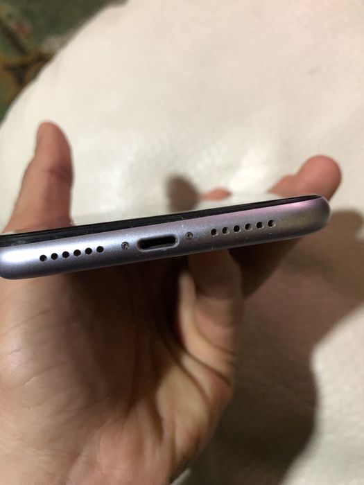 Iphone 11 64g schimb cu iphone 8 sau x Ploiesti • OLX.ro