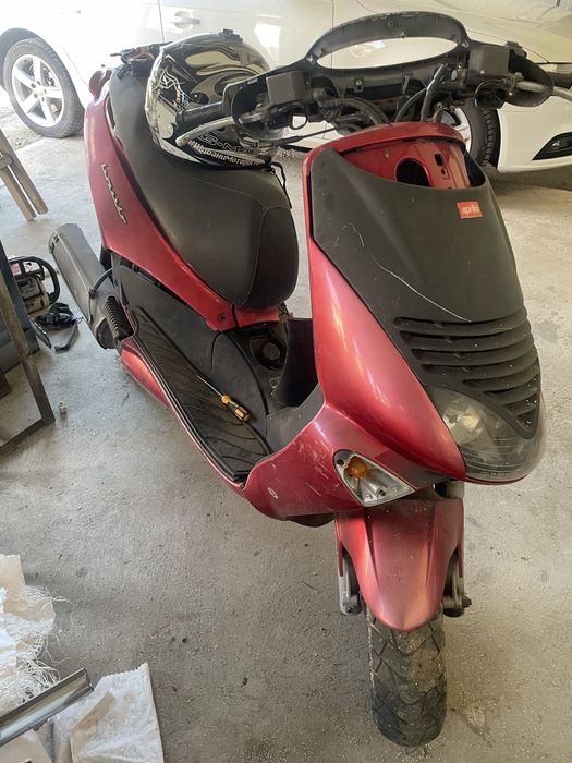 Aprilia Leonardo 150 с. Строево • OLX.bg