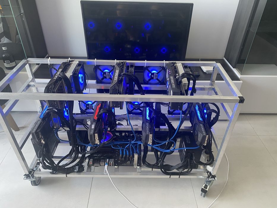Vând sau schimb cu auto, Rig de minat Crypto Oradea • OLX.ro