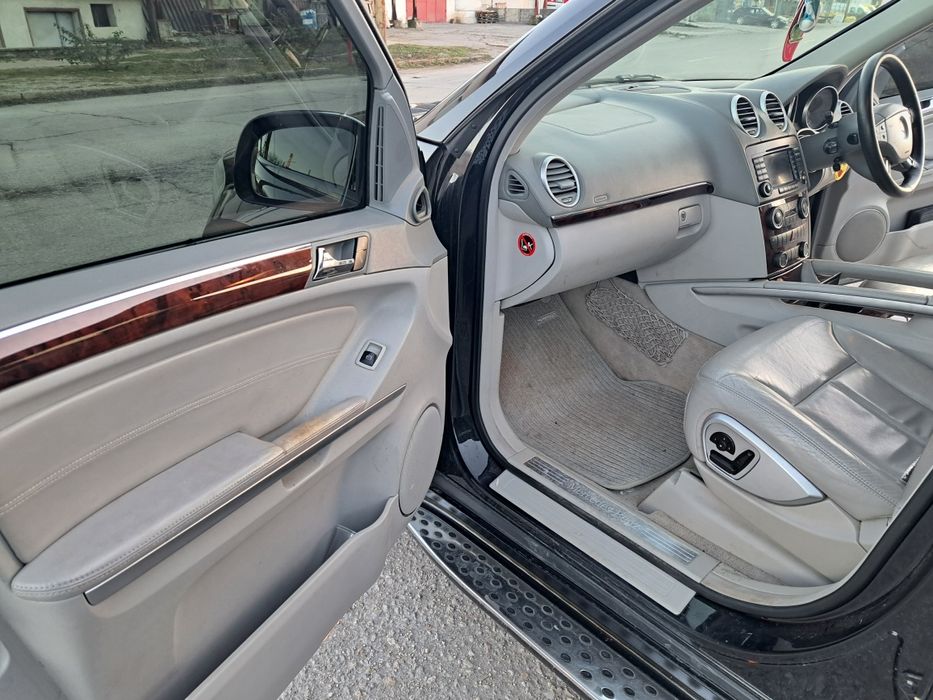 Салон Мерцедес GL X164 ML W164 кожен 7 места Mercedes W164 гр. Габрово Младост • OLX.bg