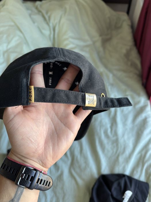 Sapcă Porc deliric Lotrioara • OLX.ro