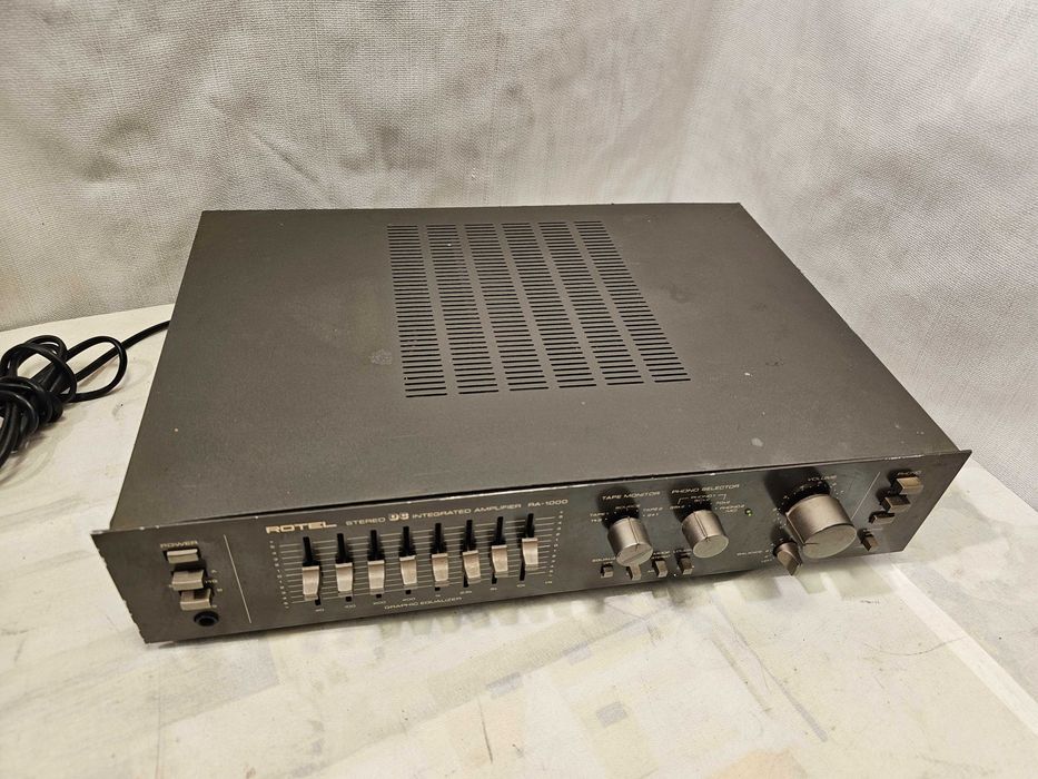 Statie Amplificator EQ Rotel RA-1000 2x40W 4 - 8 ohm JAPAN Arad • OLX.ro