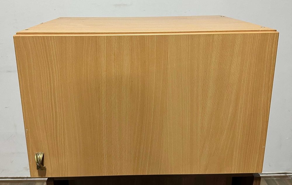 Dulap Suspendat cu usa; Corp solid de perete Bucuresti Sectorul 6 • OLX.ro