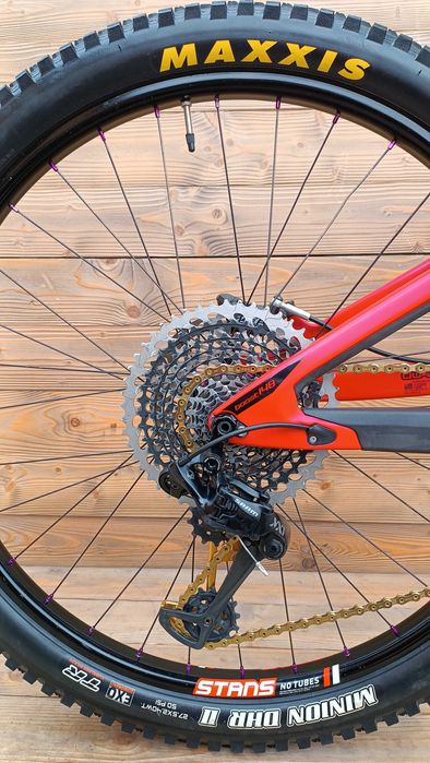 Bicicleta second hand Enduro PIVOT MACH 5.5 rosu, carbon, marime M ...