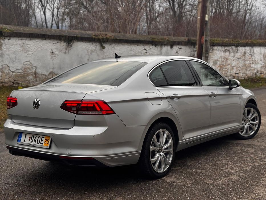 Vw Passat Highline / Bi-Led/Distronic/masaj/camera Cluj-Napoca • OLX.ro