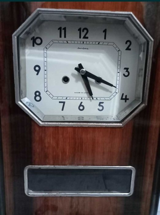 Ceas mecanic vechi Rusesc, Iantar, pendul si cheie(coplet )de colectie ...