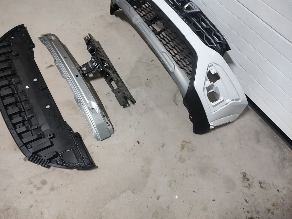 Bara fata Sandero stepway alba 2021-2022 scut bara, trager ,traversa Bascov • OLX.ro