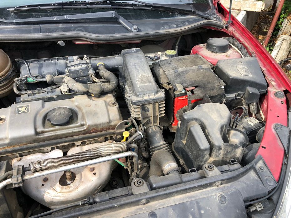 Vand peugeot 206, an 2007, Motor 1,4 , benzina , culoare visiniu ...