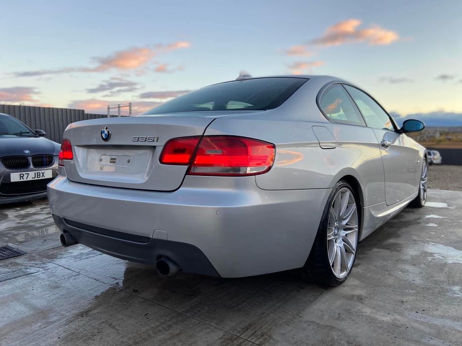 Dezmembrez BMW 335i E92 M-Pack Recaro piele incalzit,Volan M padele ...