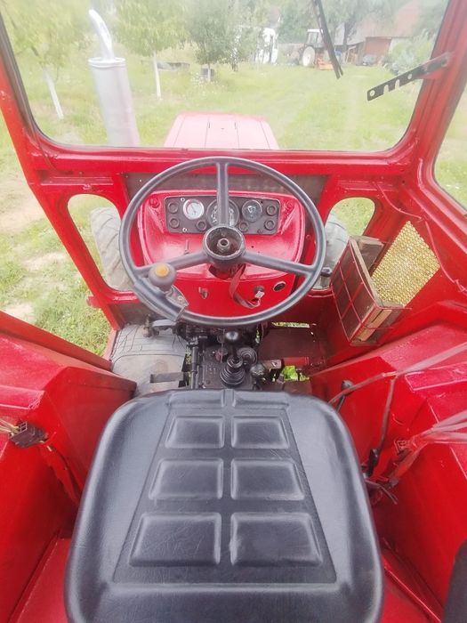 Tractor utb 445 4x4 cutie cu 2 manete Motor in 3 cilindrii Cutie cu 2 ...