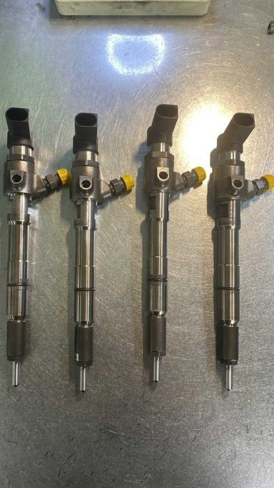 Injectoare CAYC, CAYB, CAYA 1.6 TDI 03L130277B Siemens VDO Buzau • OLX.ro