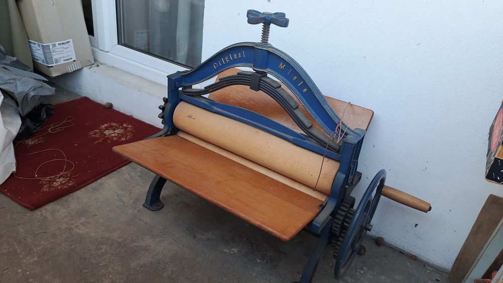 Storcator de rufe de colectie, foarte rar Targu-Mures • OLX.ro