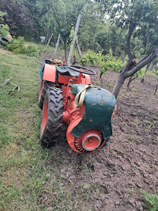 Se vinde tractoras pasquali Ramnicu Sarat • OLX.ro