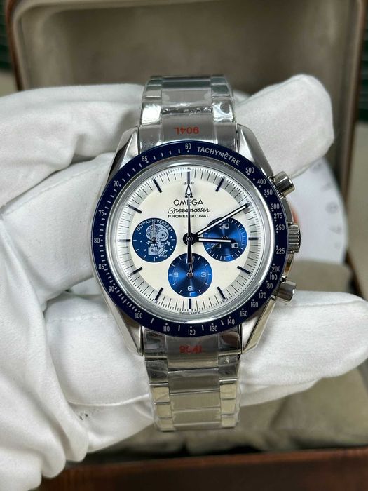 Omega Speedmaster 42 MM Silver Snoopy Award 50th Anniversary Bucuresti ...