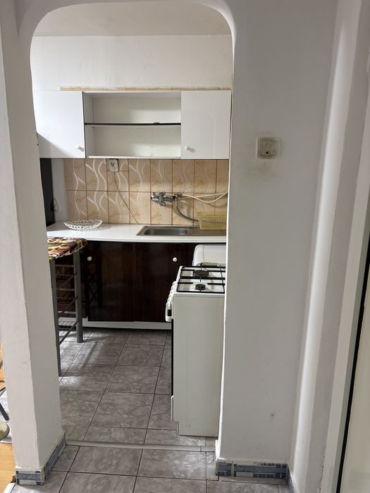 Apartamen 2 camere Razboieni Boteni • OLX.ro
