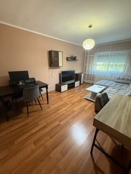 Apartament 2 camere Micro 21 - etaj 2/4 Galati • OLX.ro