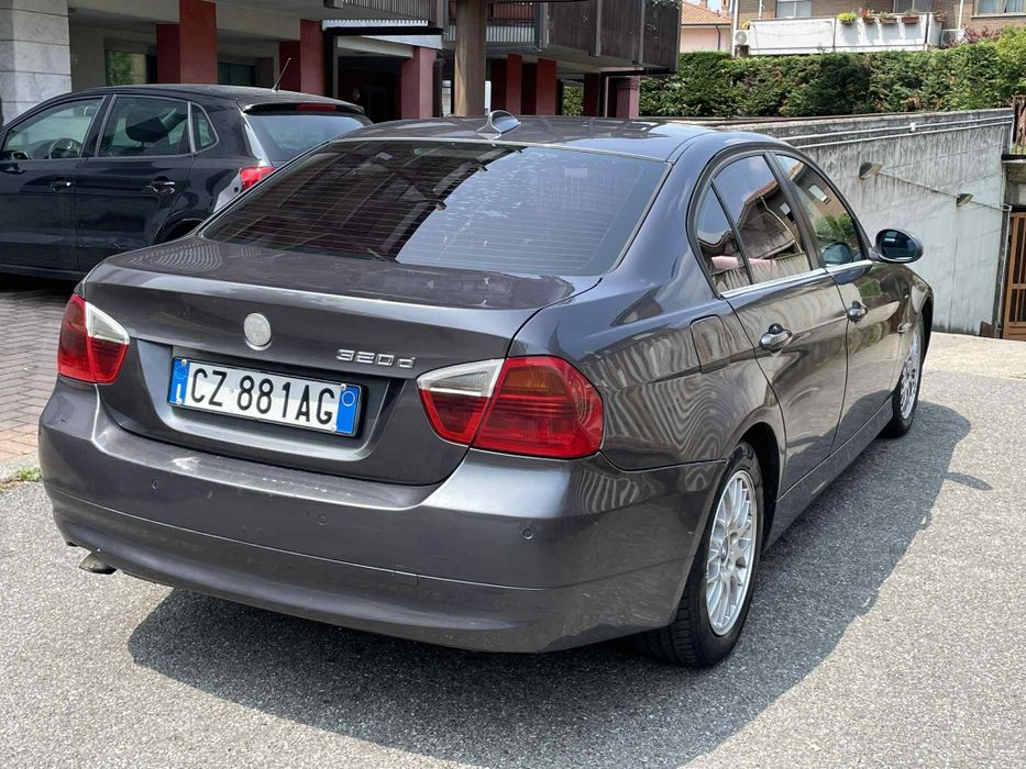 Bmw 320D E90 2007 Timisoara • OLX.ro