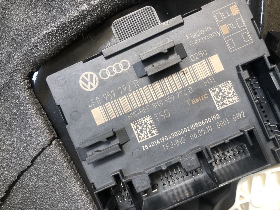 Модул на вратите зумер модул airbag релета компютри Audi 4f A6 гр ...