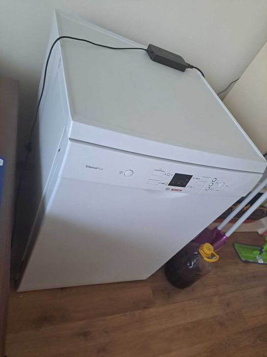 Продавам съдомиялна BOSH Бош модел SMS40MO2EU29 произведена в Германия гр. Бургас Възраждане ...