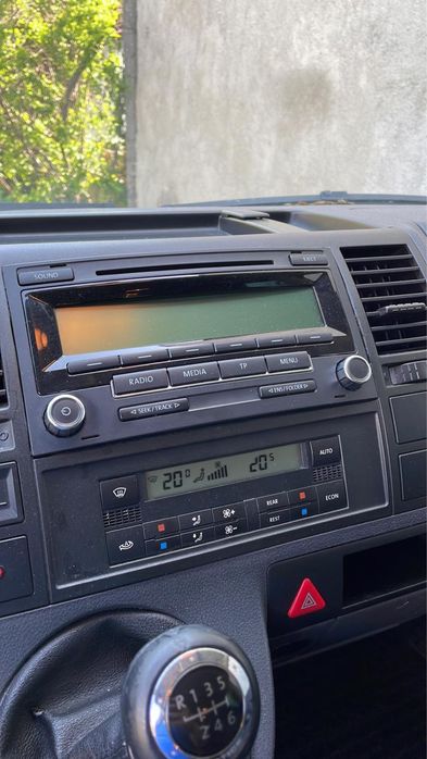 Microbuz Volkswagen Caravelle 2.5 TDI 4X4 EXTRA LONG Brasov • OLX.ro