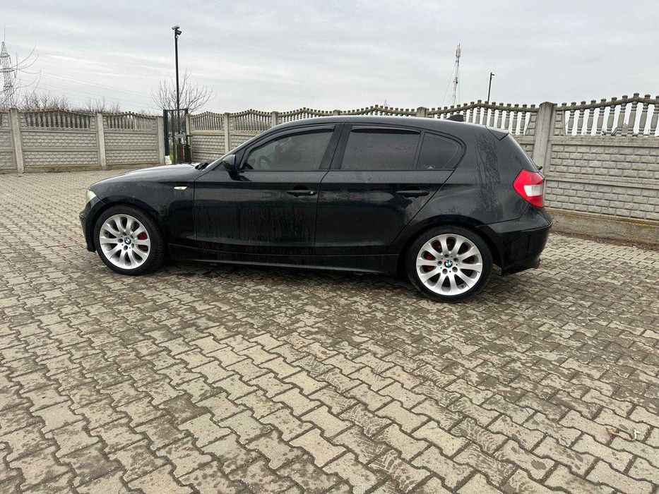 BMW 120 i . Giarmata • OLX.ro