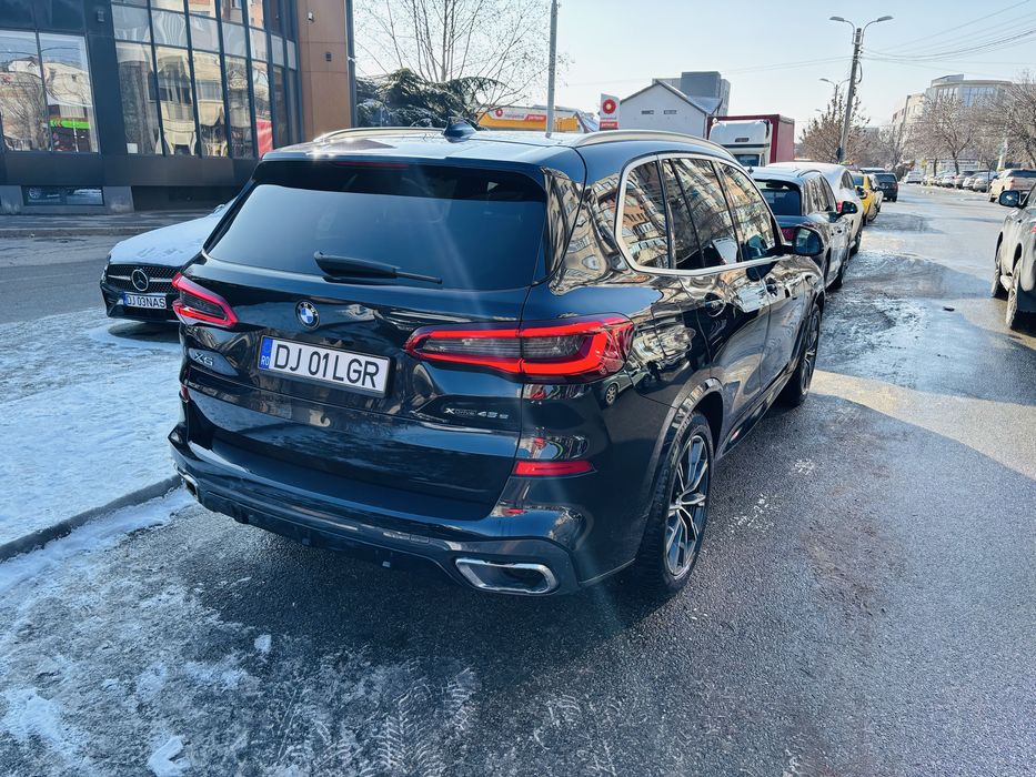 Bmw X5 4.5 E Plug-in Hybrid M Pachet Craiova • OLX.ro