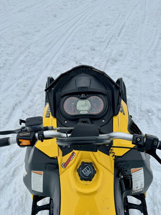 Snowmobil Ski-doo Summit X 800R e-tec Borsa • OLX.ro